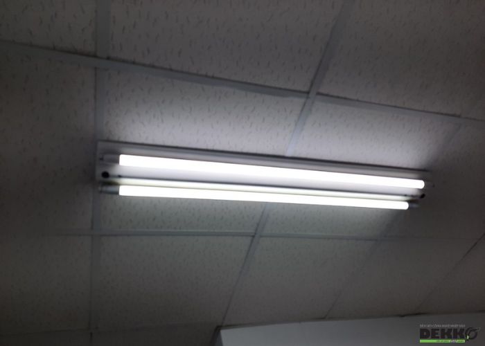 Lý giải nguyên nhân bóng đèn tuýp led tắt rồi vẫn nhấp nháy